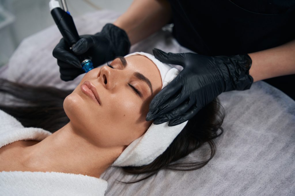 HydroFacial Benefits: Why Your Skin Will Thank You For This Refreshing ...